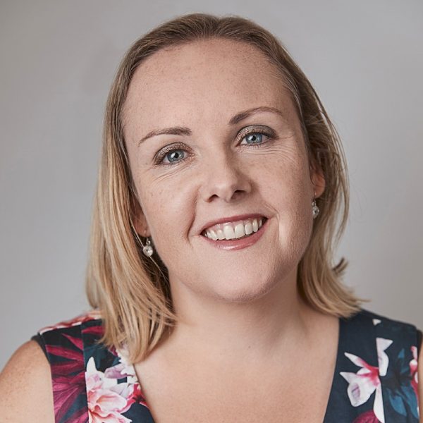 Qualified Naturopath and Herbalist: Julie Curran